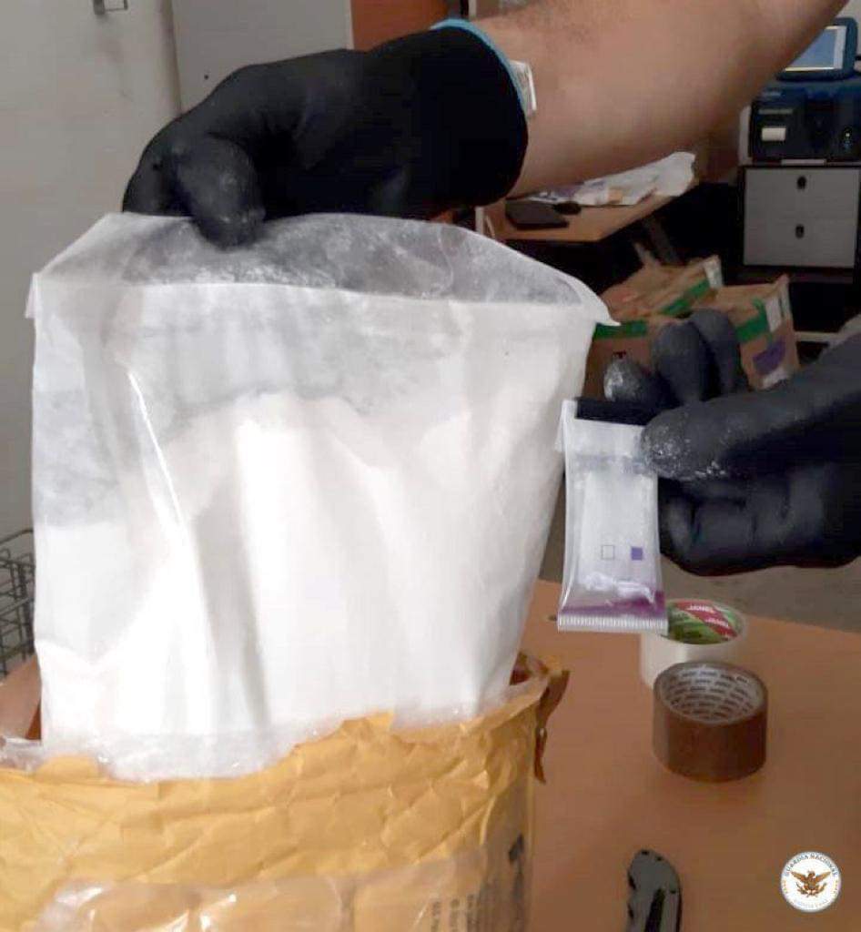 Detectan presunta efedrina en una empresa de paquetería en Mérida