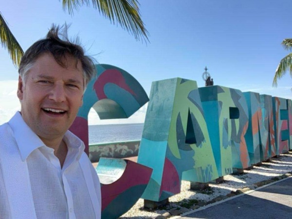 Embajador de EE.UU. comparte en Twitter su visita a Cd. del Carmen