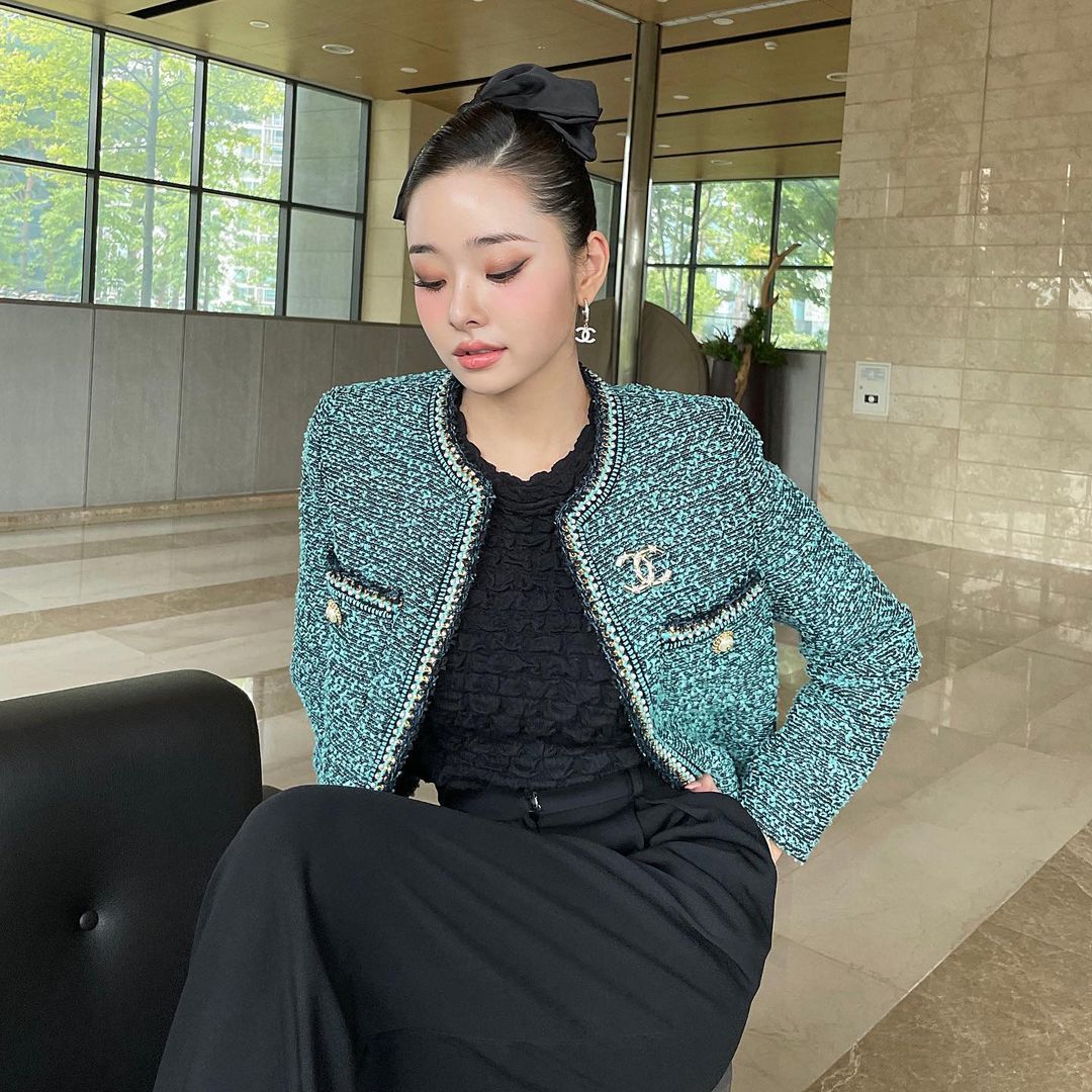 Exhiben Song Ji Ah, de "Single's Inferno" de Netflix, por usar ropa falsa