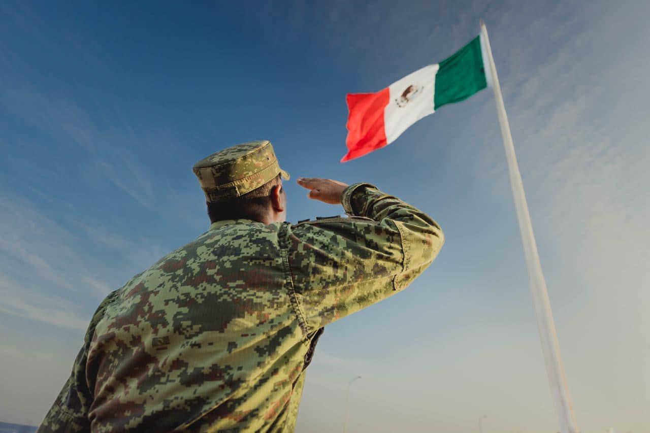 Día del Ejército Mexicano. Esto ganan los militares en México en 2024