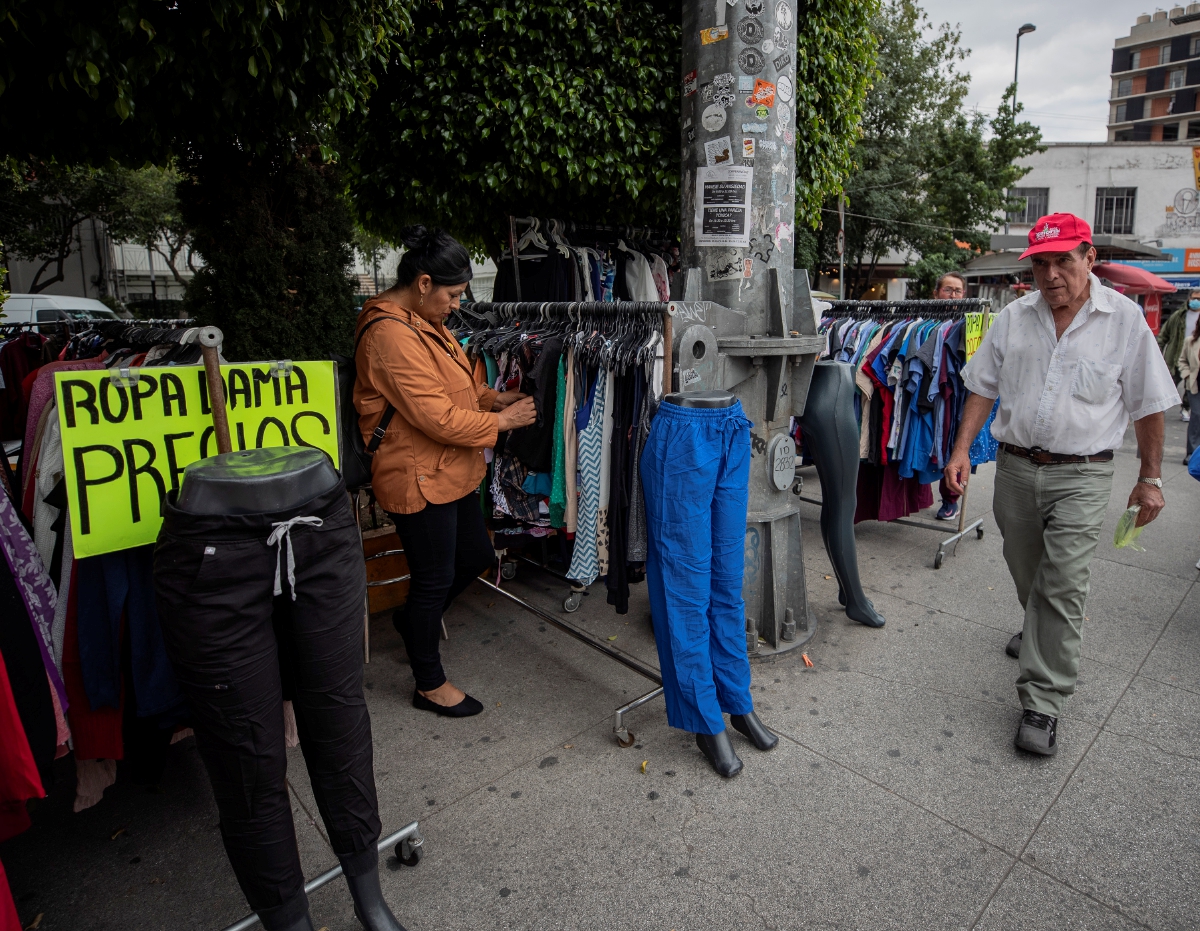 La ropa ilegal gana terreno en México - Diario de Yucatán